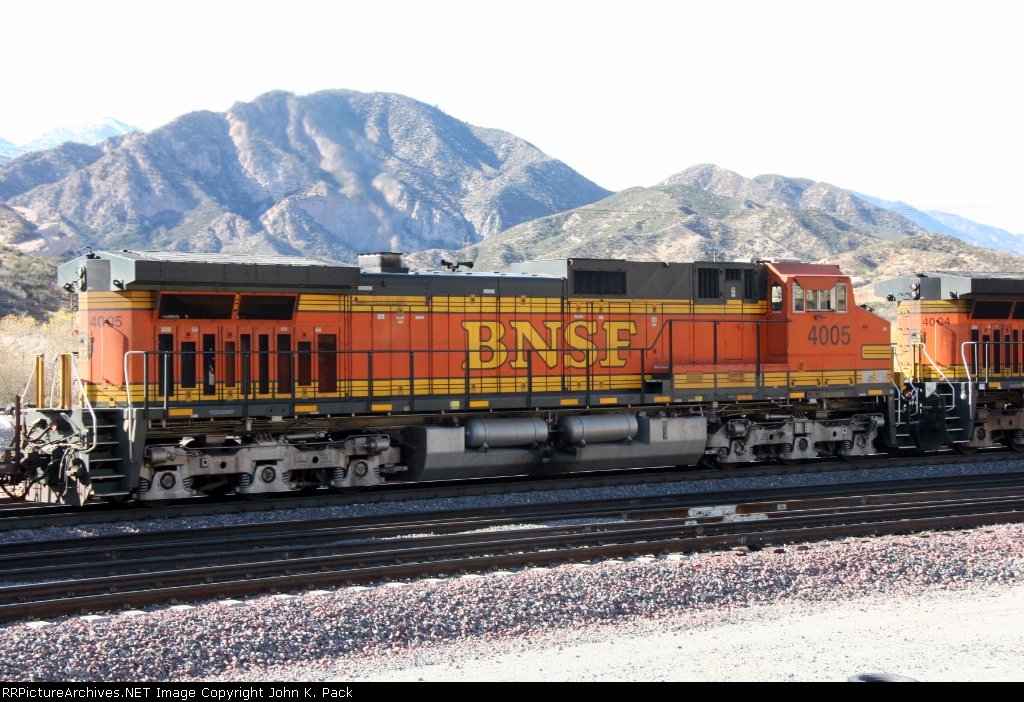 BNSF 4005